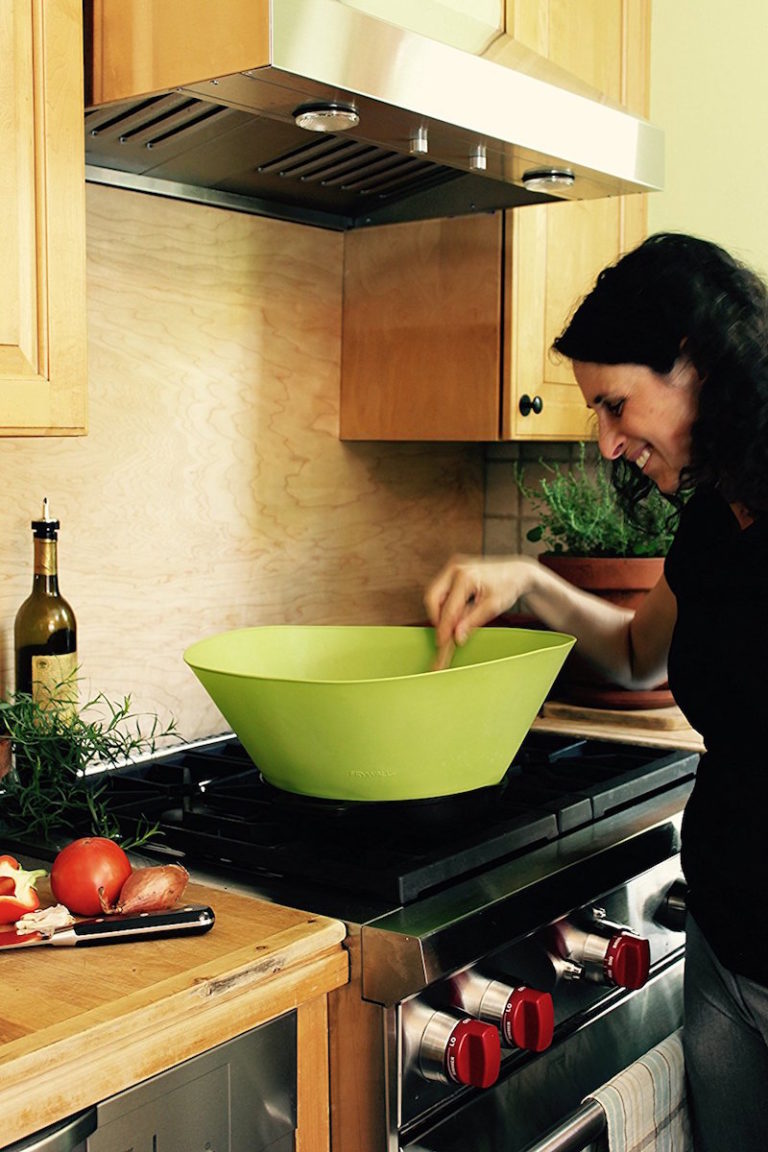 Frywall: Protect Your Countertops While You Cook