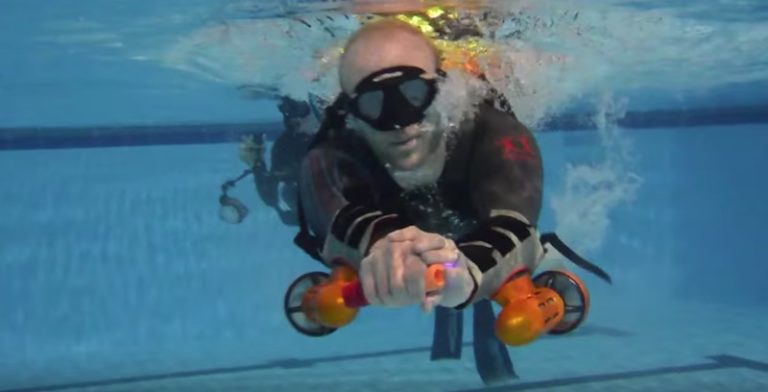 The x2 Sport Is the World's First Wearable Underwater Jet Pack!