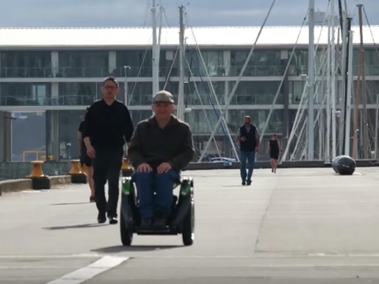 Ogo: The Self-Balancing Hands-Free Wheelchair