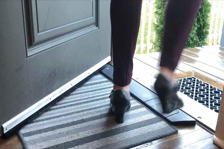 Haven Door Barricade: A Minimalistic Safety Solution